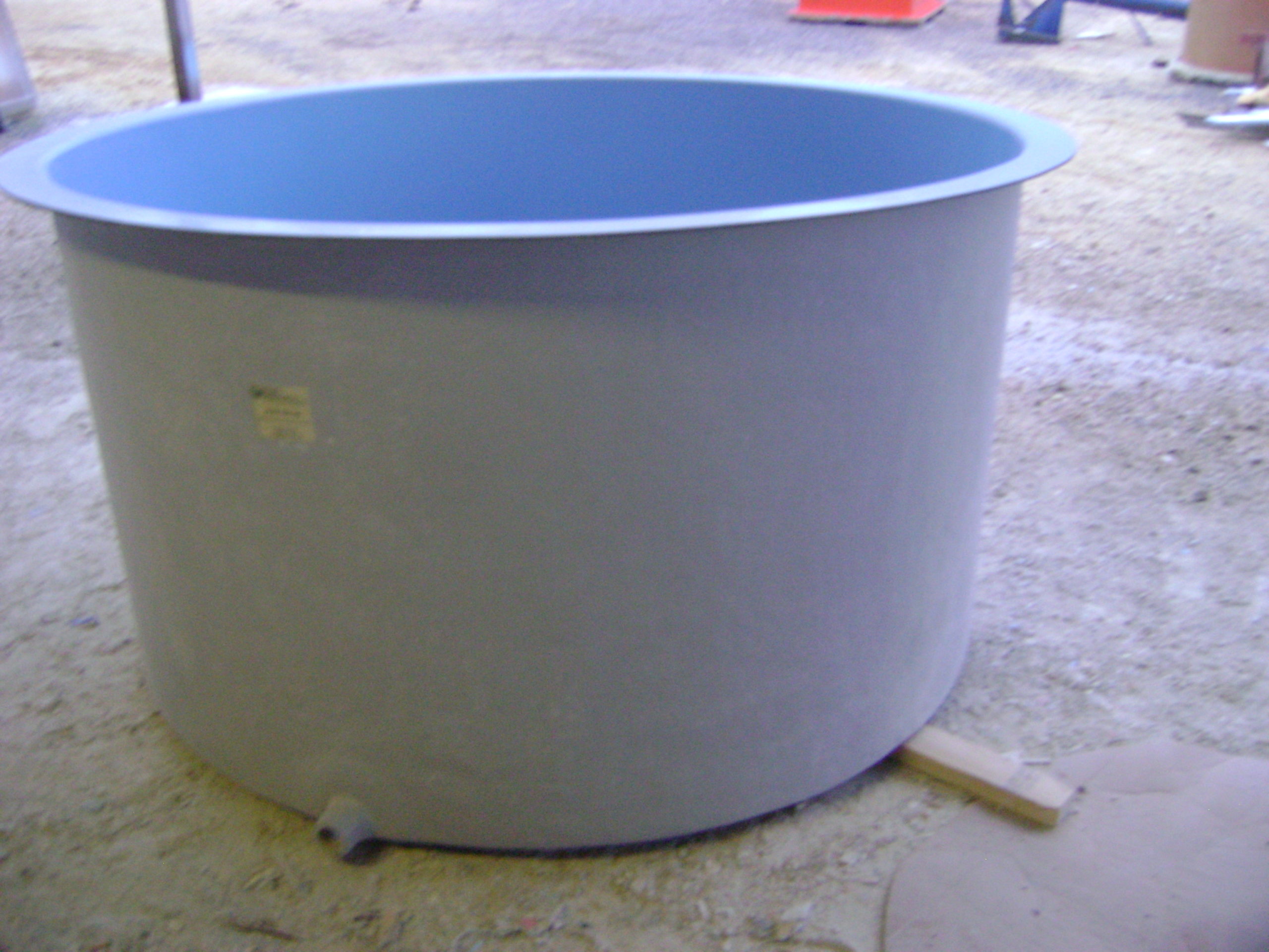 705 gal. Round Fiberglass Tank with Flat Bottom - Hydro Composites, LLC