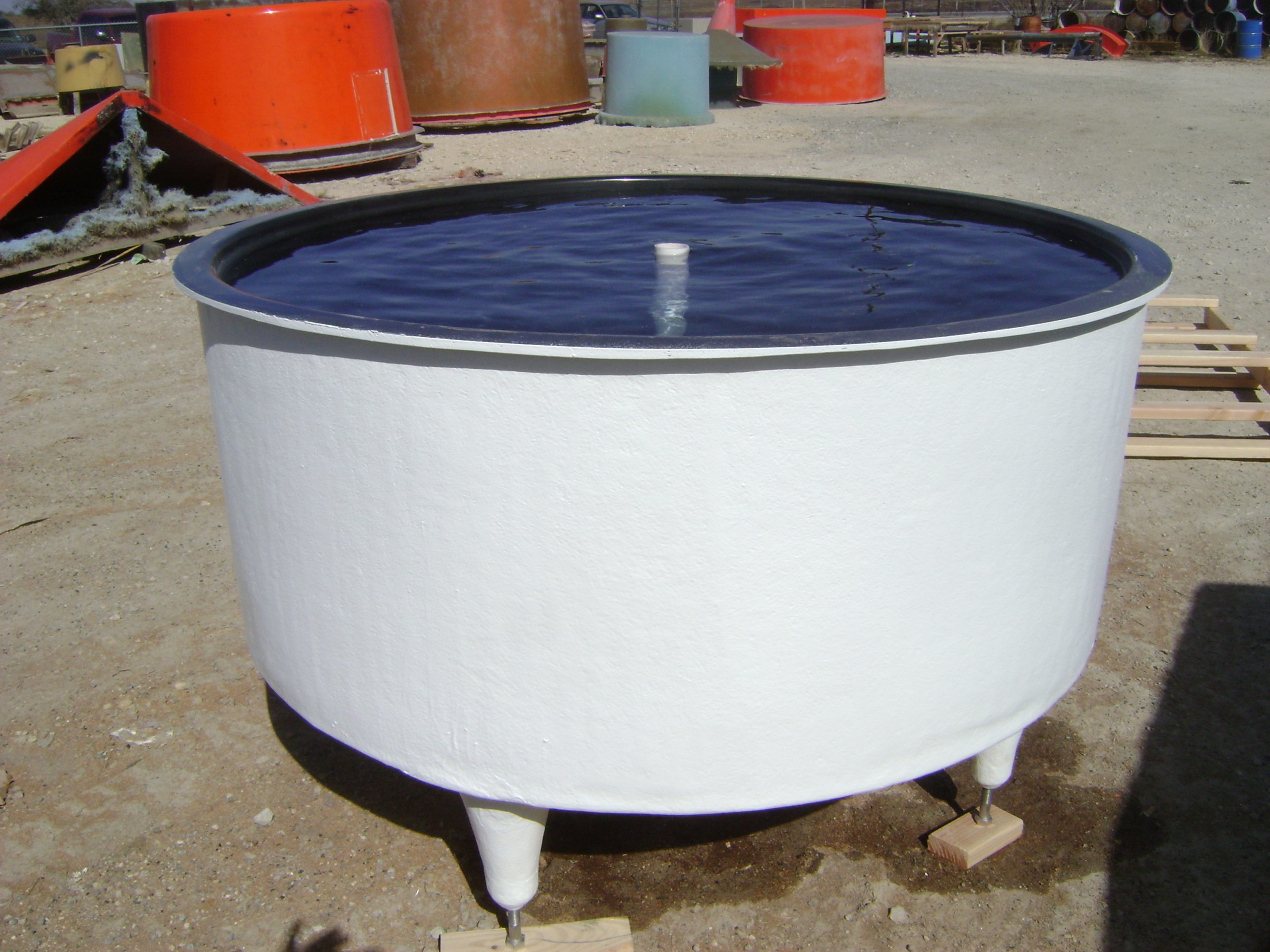 295 gal. Round Fiberglass Tank with Flat Bottom | Hydro Composites, LLC