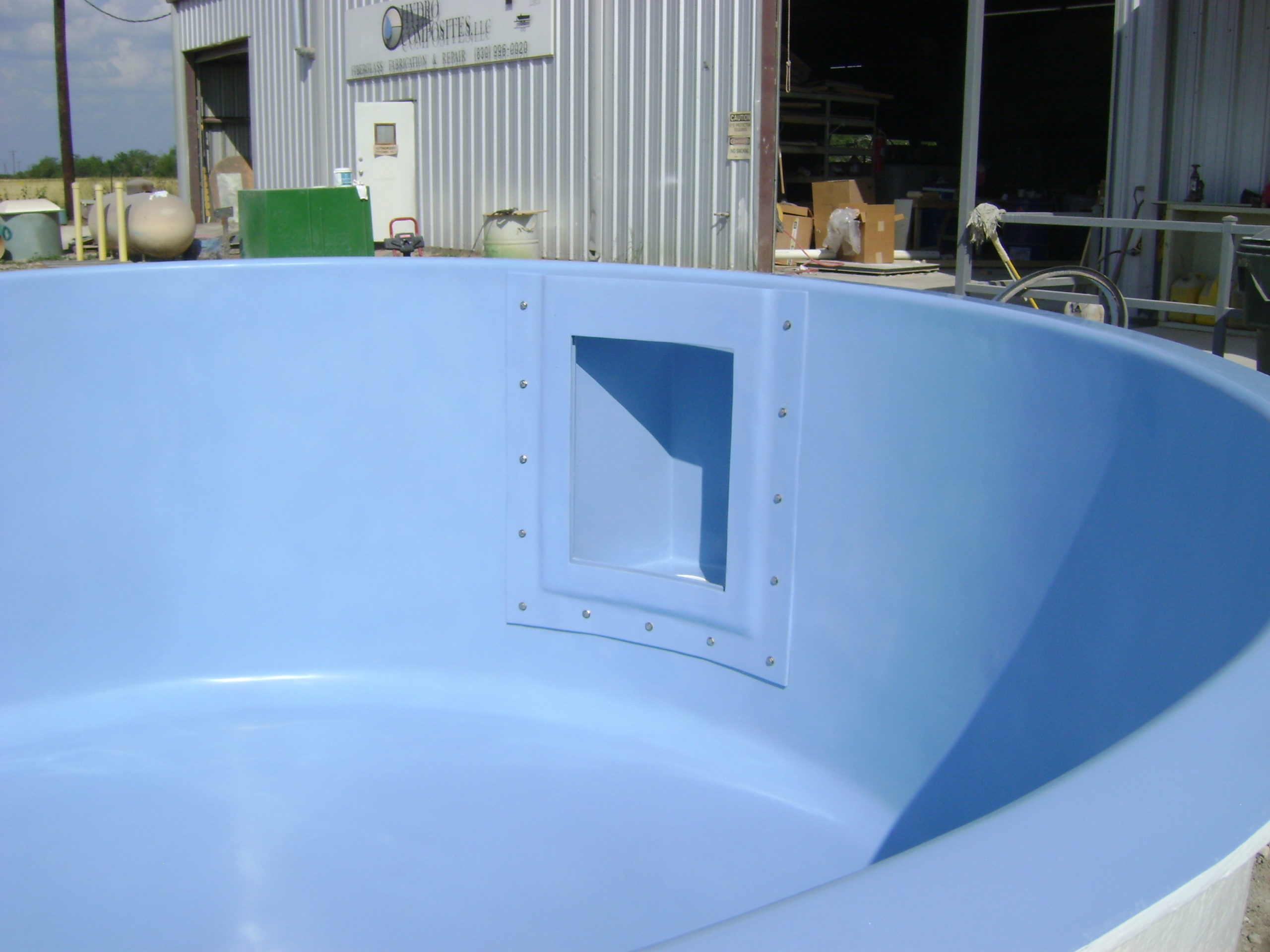 1,050 gal. Round Fiberglass Tank with Flat Bottom - Hydro Composites, LLC