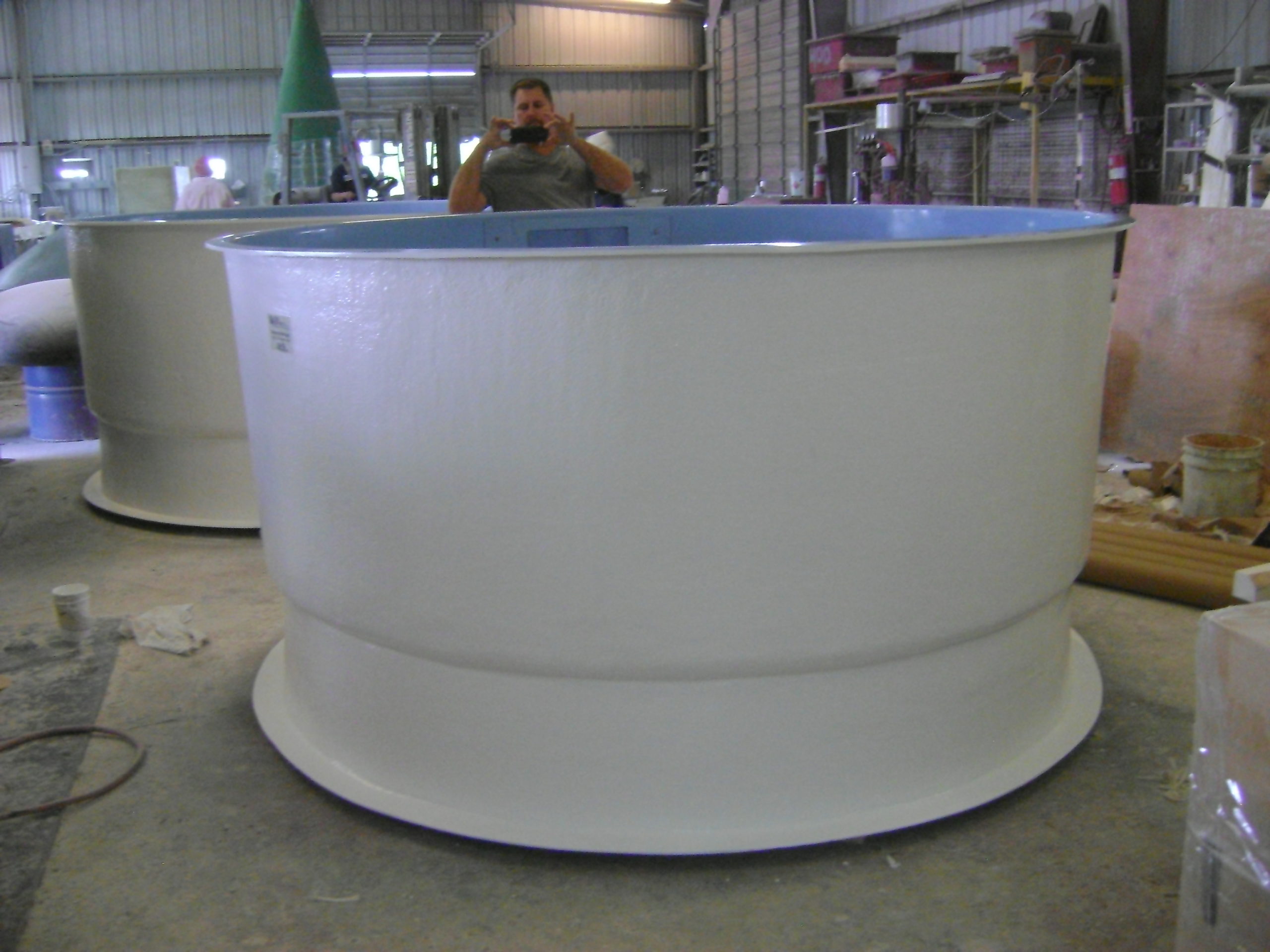1,050 gal. Round Fiberglass Tank with Flat Bottom - Hydro Composites, LLC