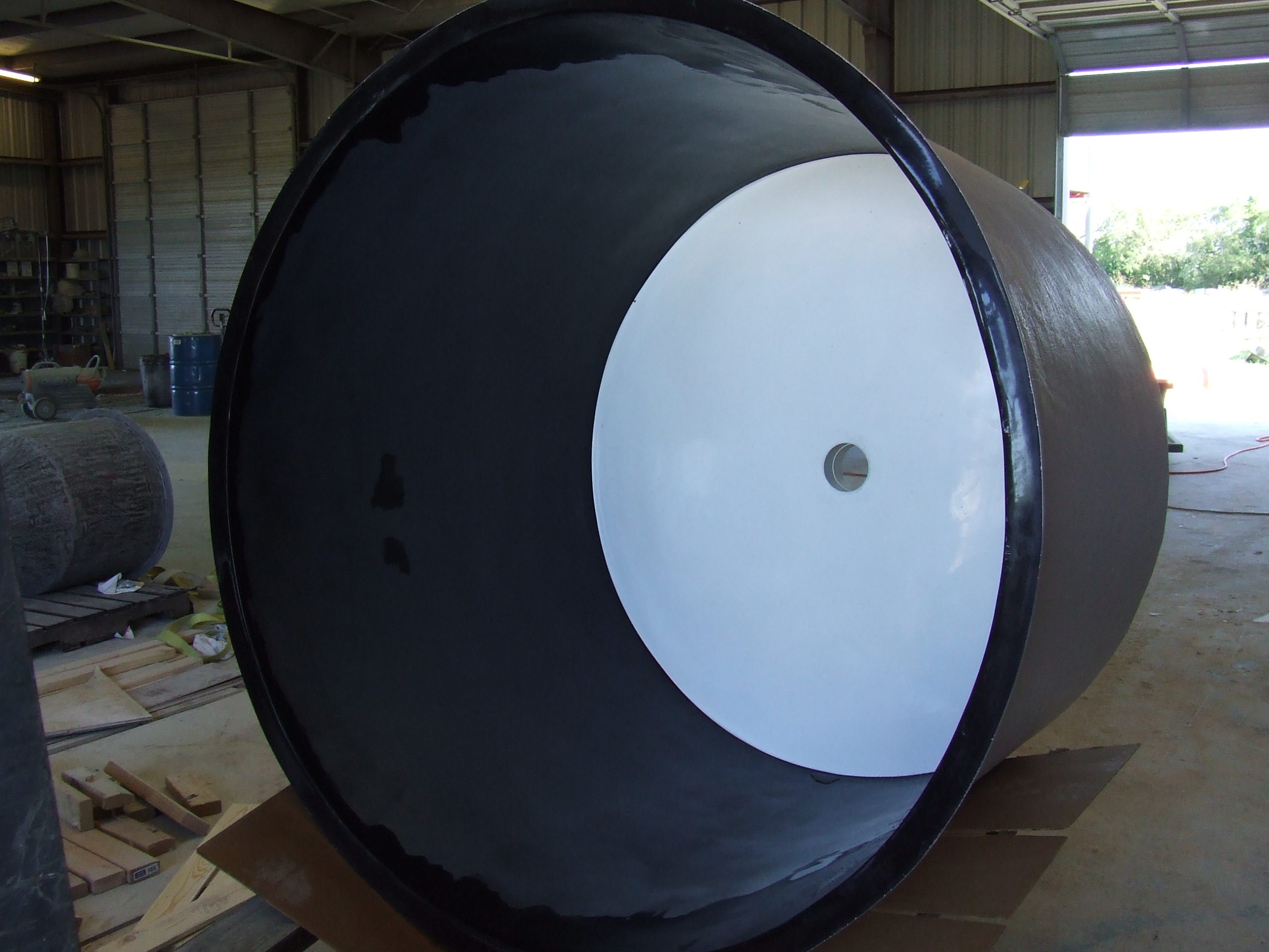 570 gal. Round Fiberglass Tank with Flat Bottom | Hydro Composites, LLC