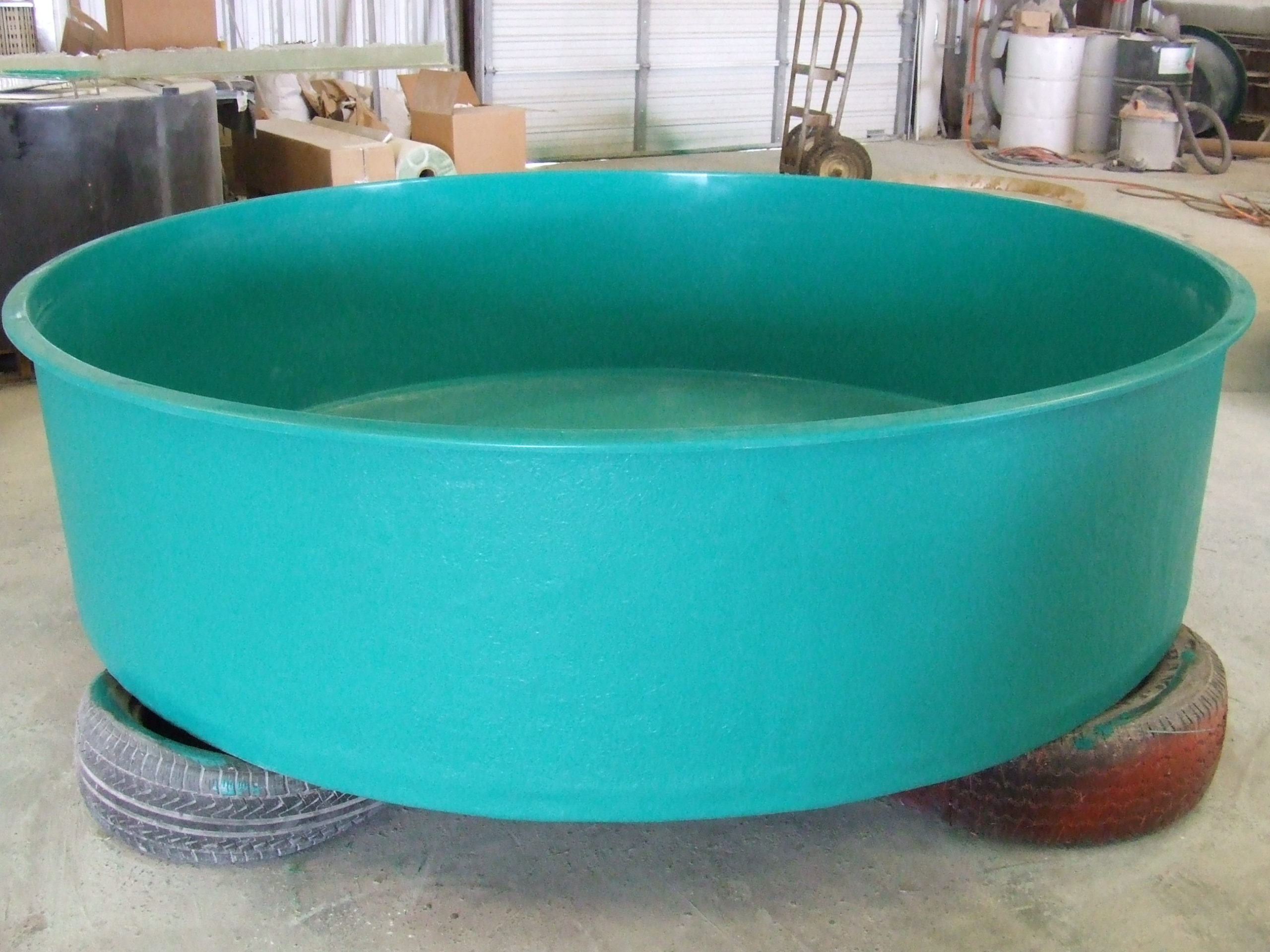 735 gal. Round Fiberglass Tank with Flat Bottom | Hydro Composites, LLC