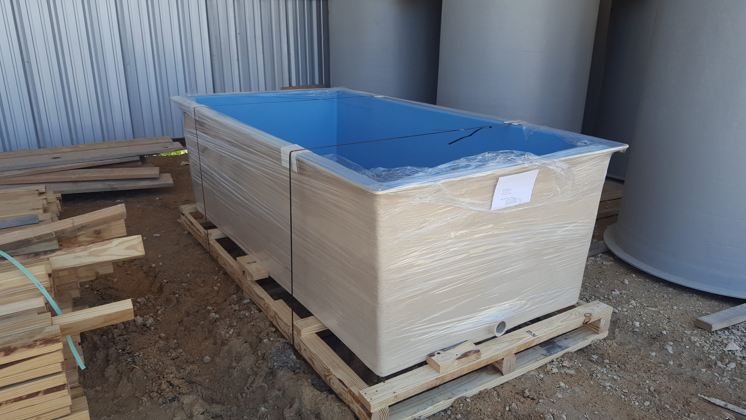 599 gal. Rectangular Fiberglass Tank - Hydro Composites, LLC