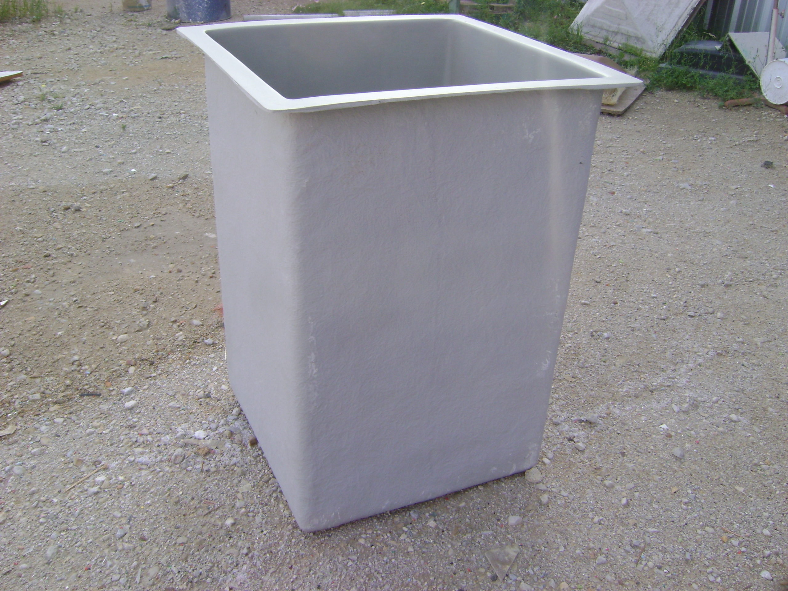 90 gal. Square Fiberglass Tank - Hydro Composites, LLC