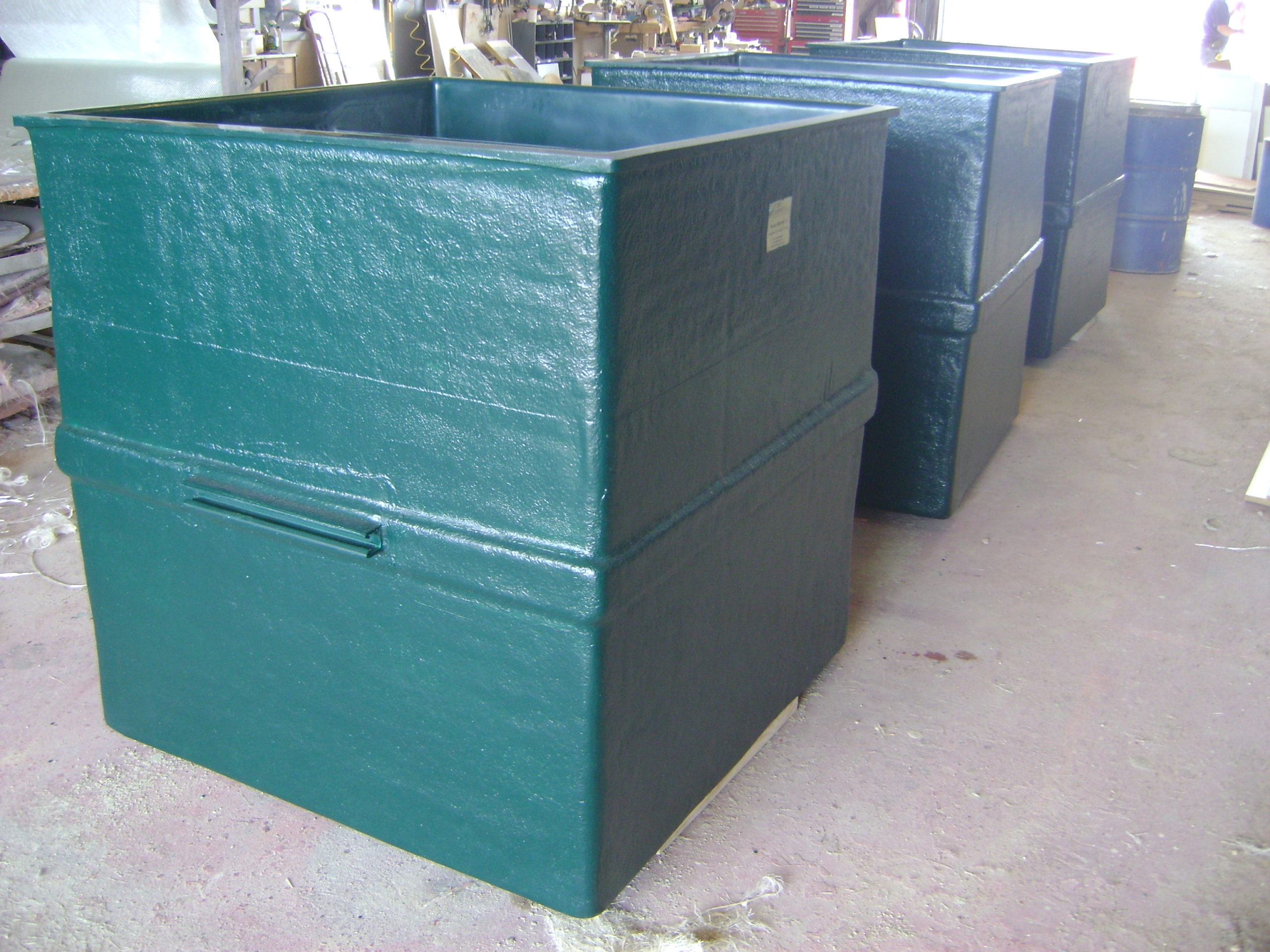 403 gal. Square Fiberglass Tank - Hydro Composites, LLC