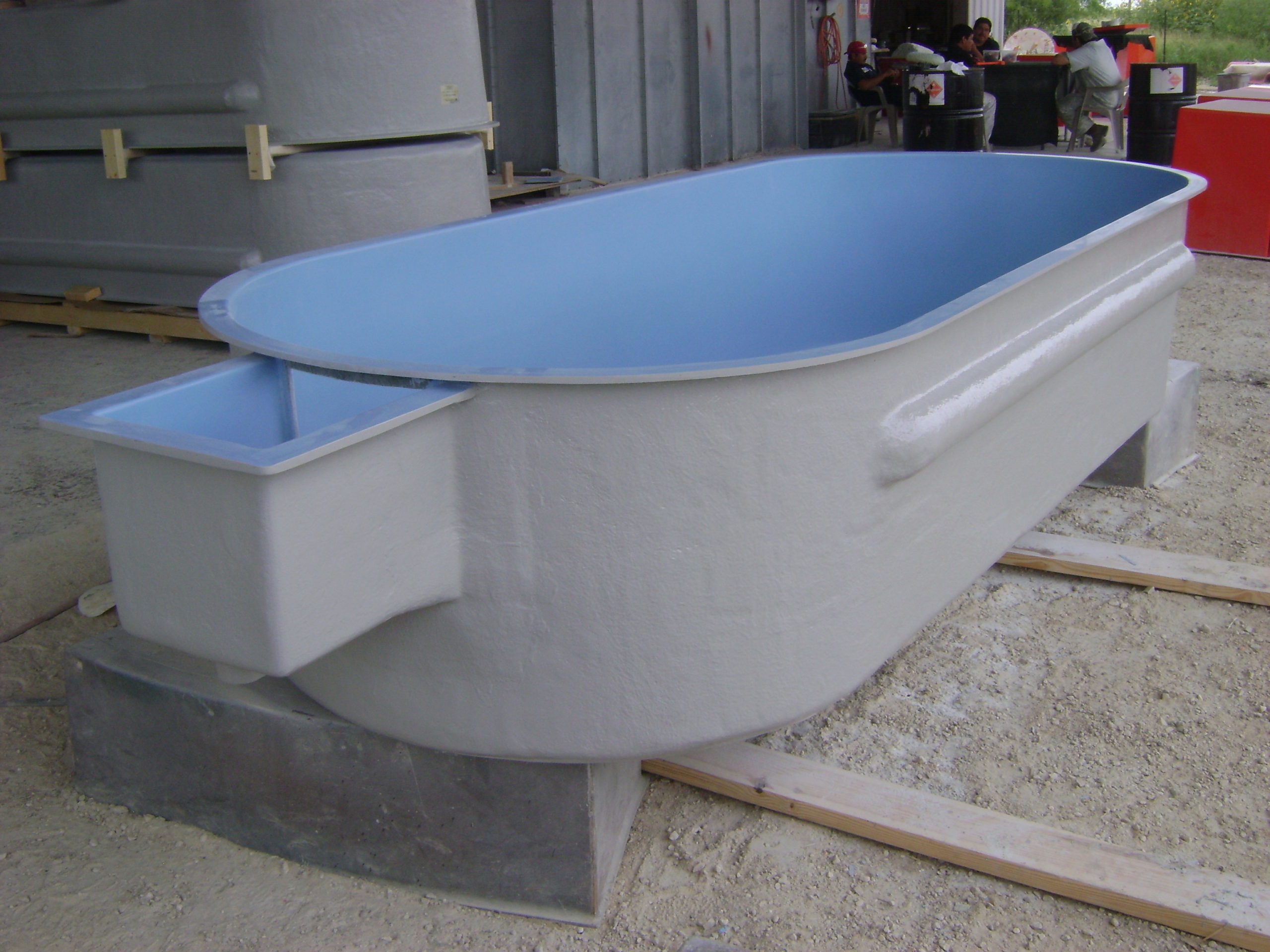 547 gal. Oval Fiberglass Tank - Hydro Composites, LLC