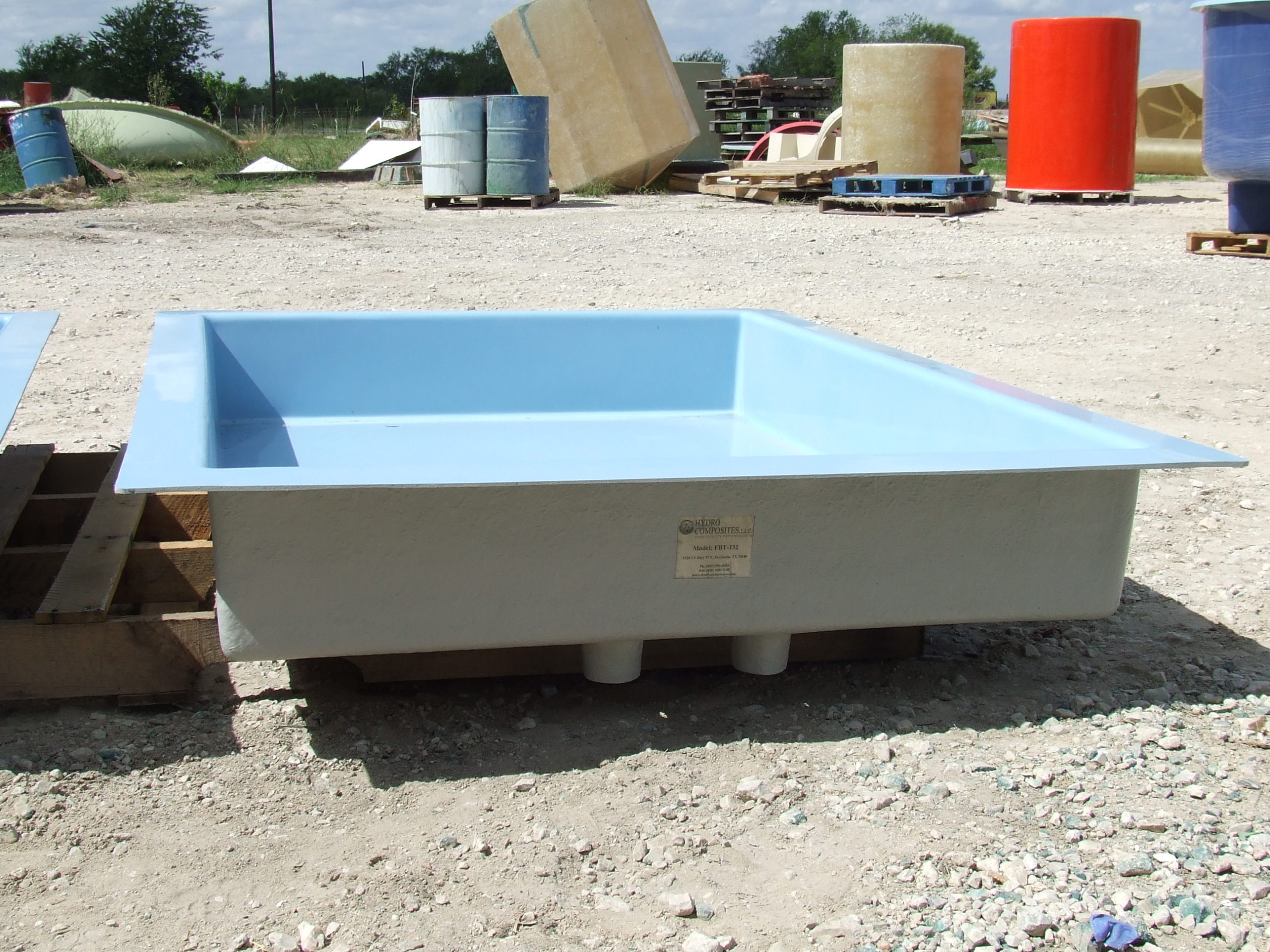 132 gal. Rectangular Fiberglass Tray - Hydro Composites, LLC