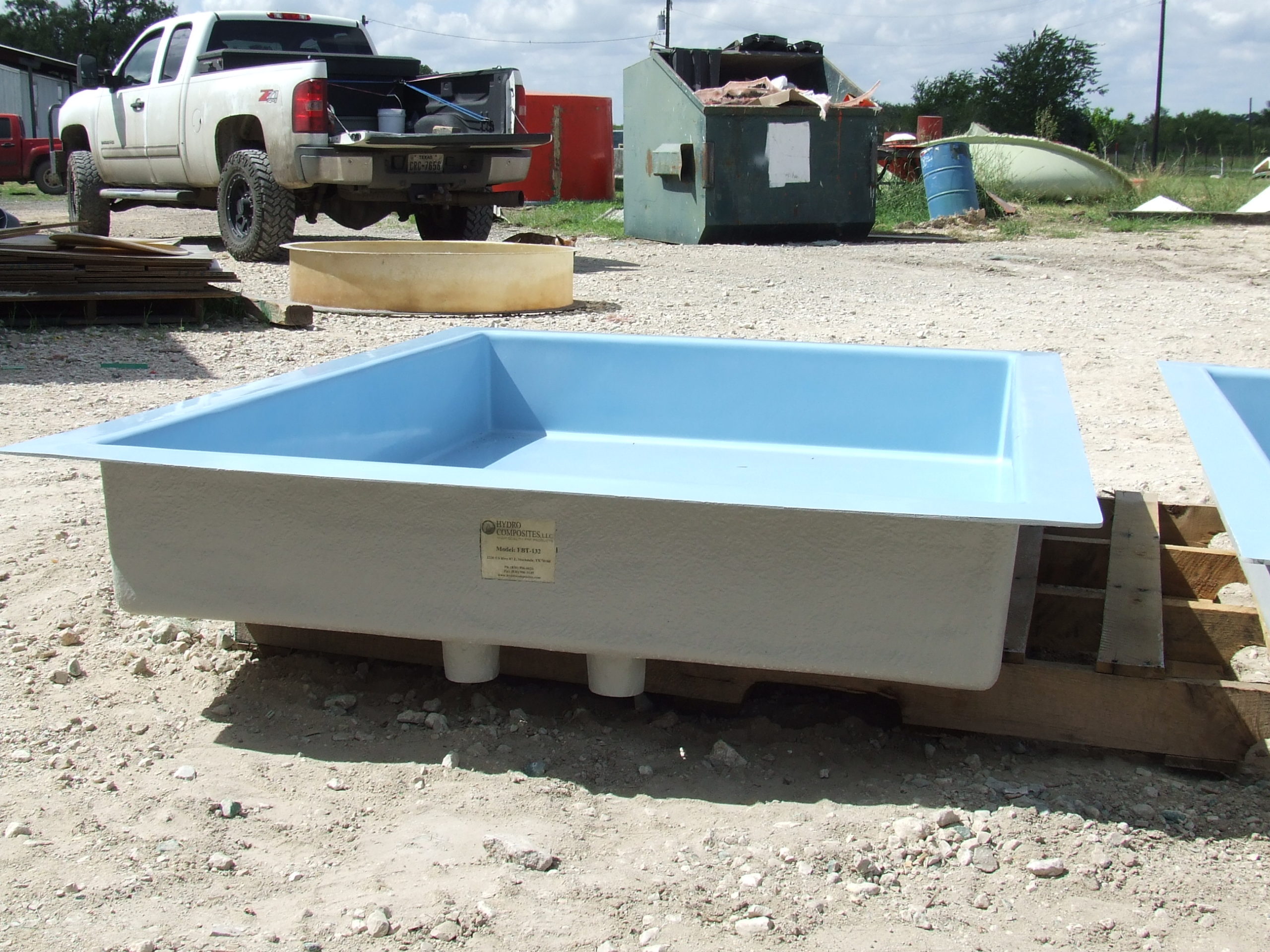 132 gal. Rectangular Fiberglass Tray - Hydro Composites, LLC