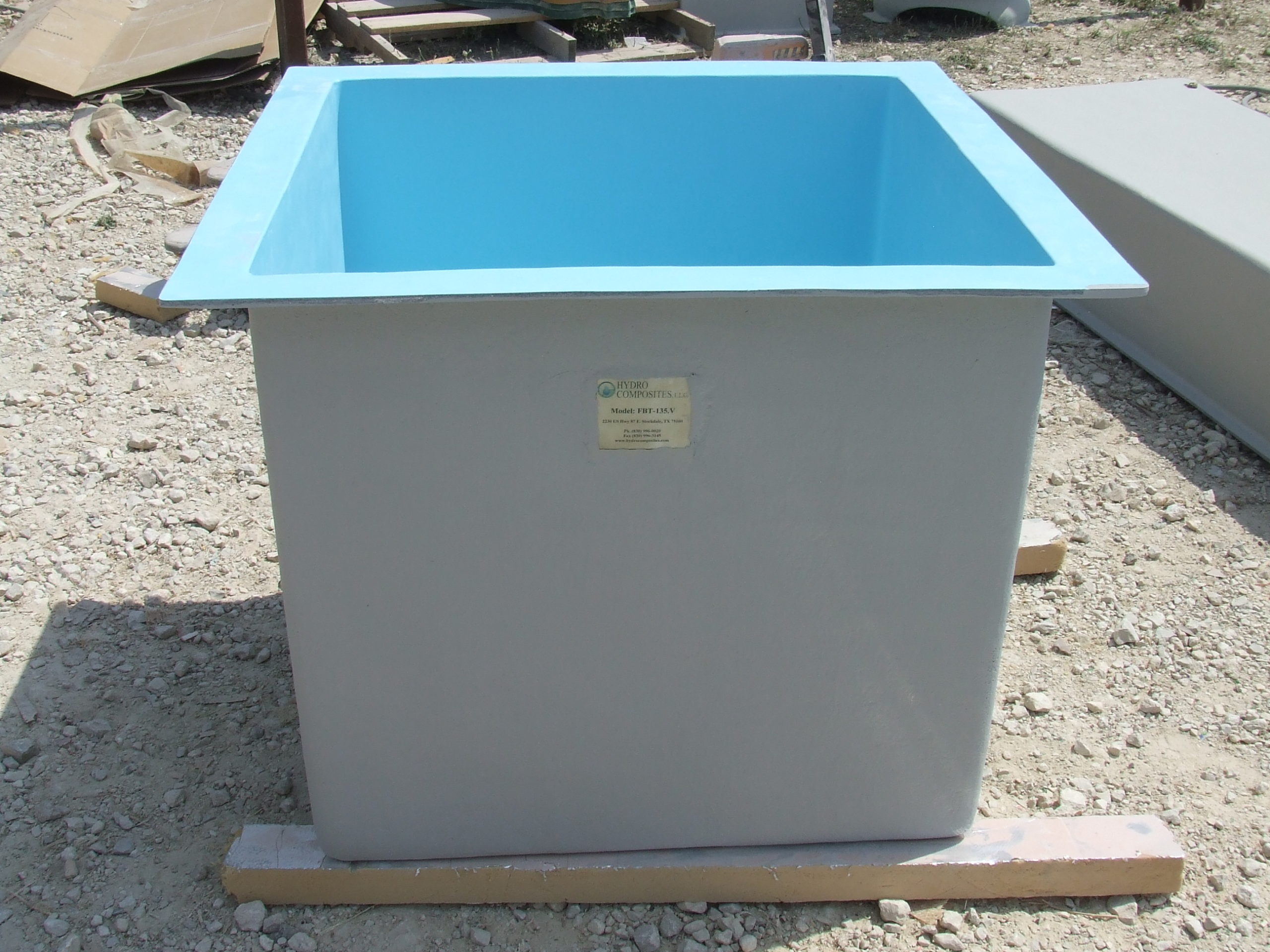 135 gal. Square Fiberglass Tank - Hydro Composites, LLC