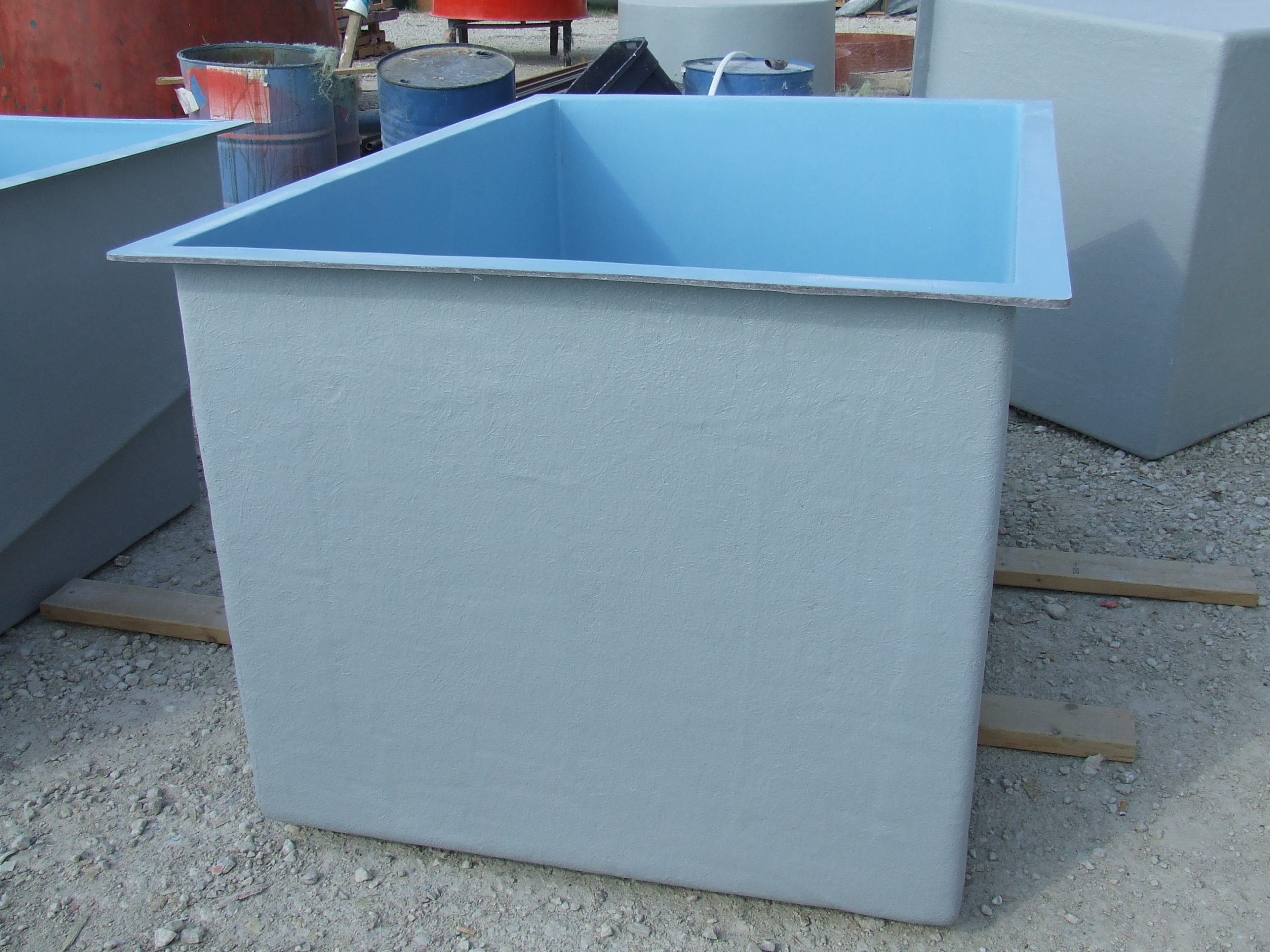 598 gal. Rectangular Fiberglass Tank - Hydro Composites, LLC