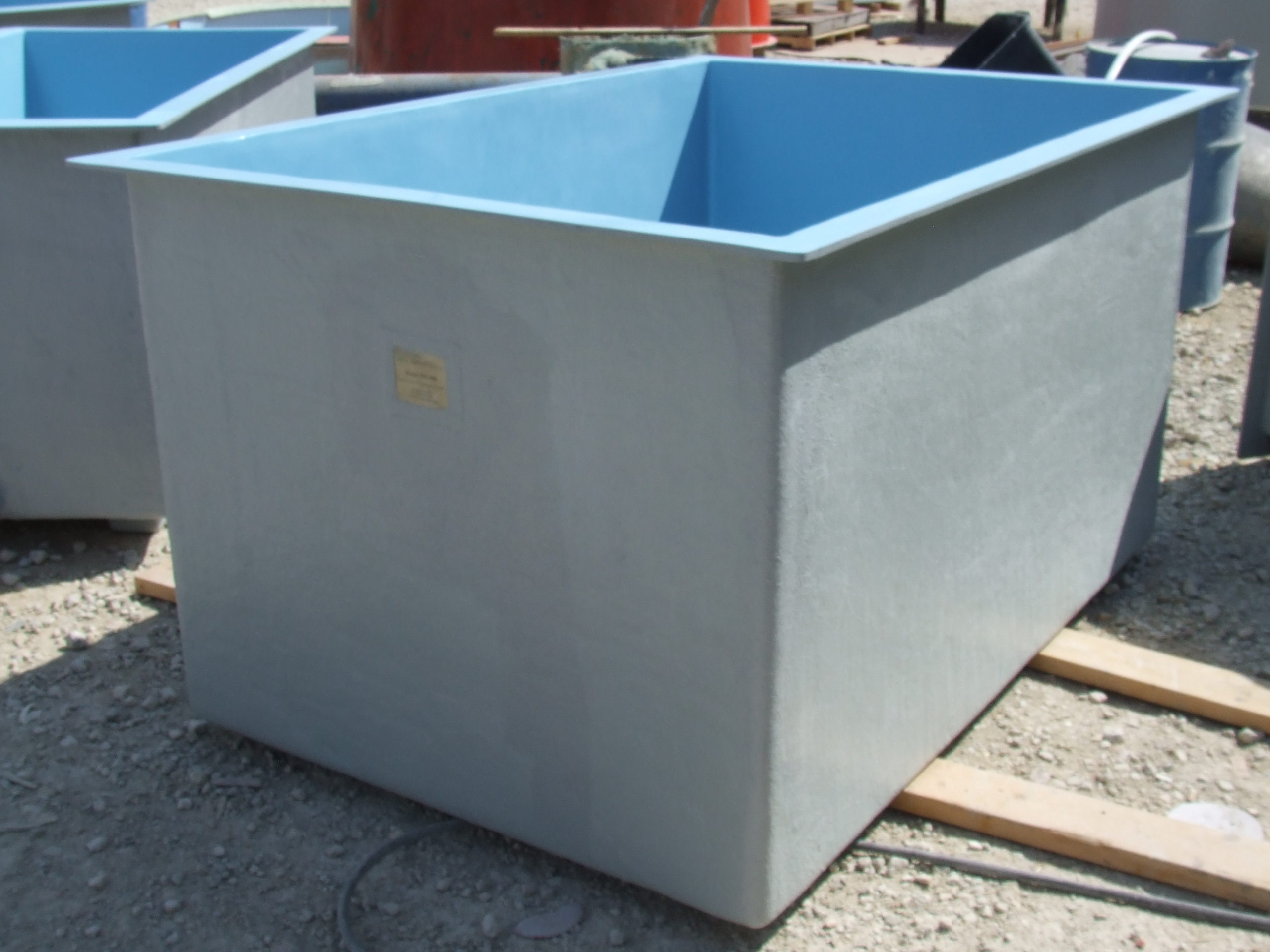 598 gal. Rectangular Fiberglass Tank - Hydro Composites, LLC