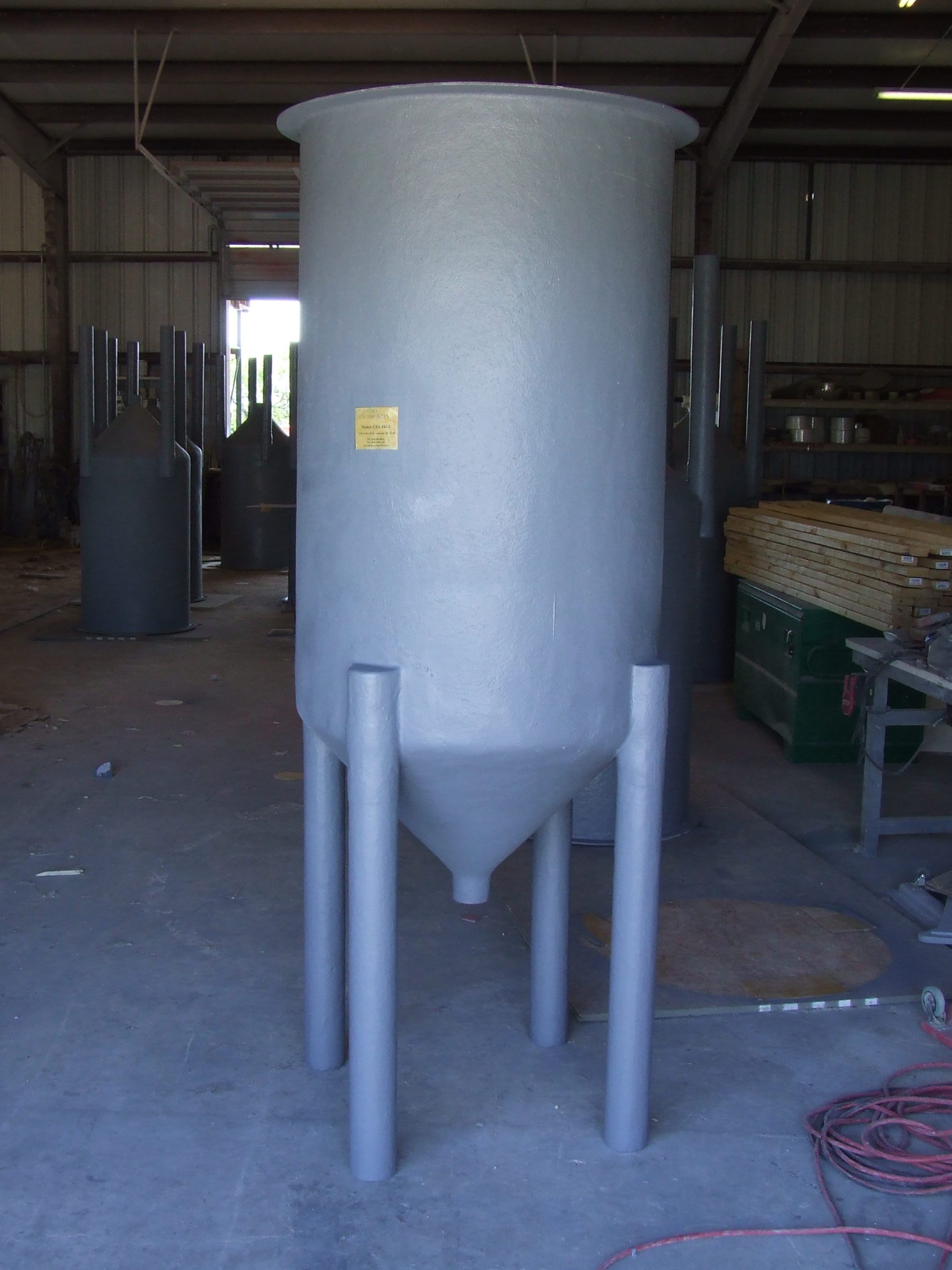 162 gal. Cone Bottom Fiberglass Tank - Hydro Composites, LLC