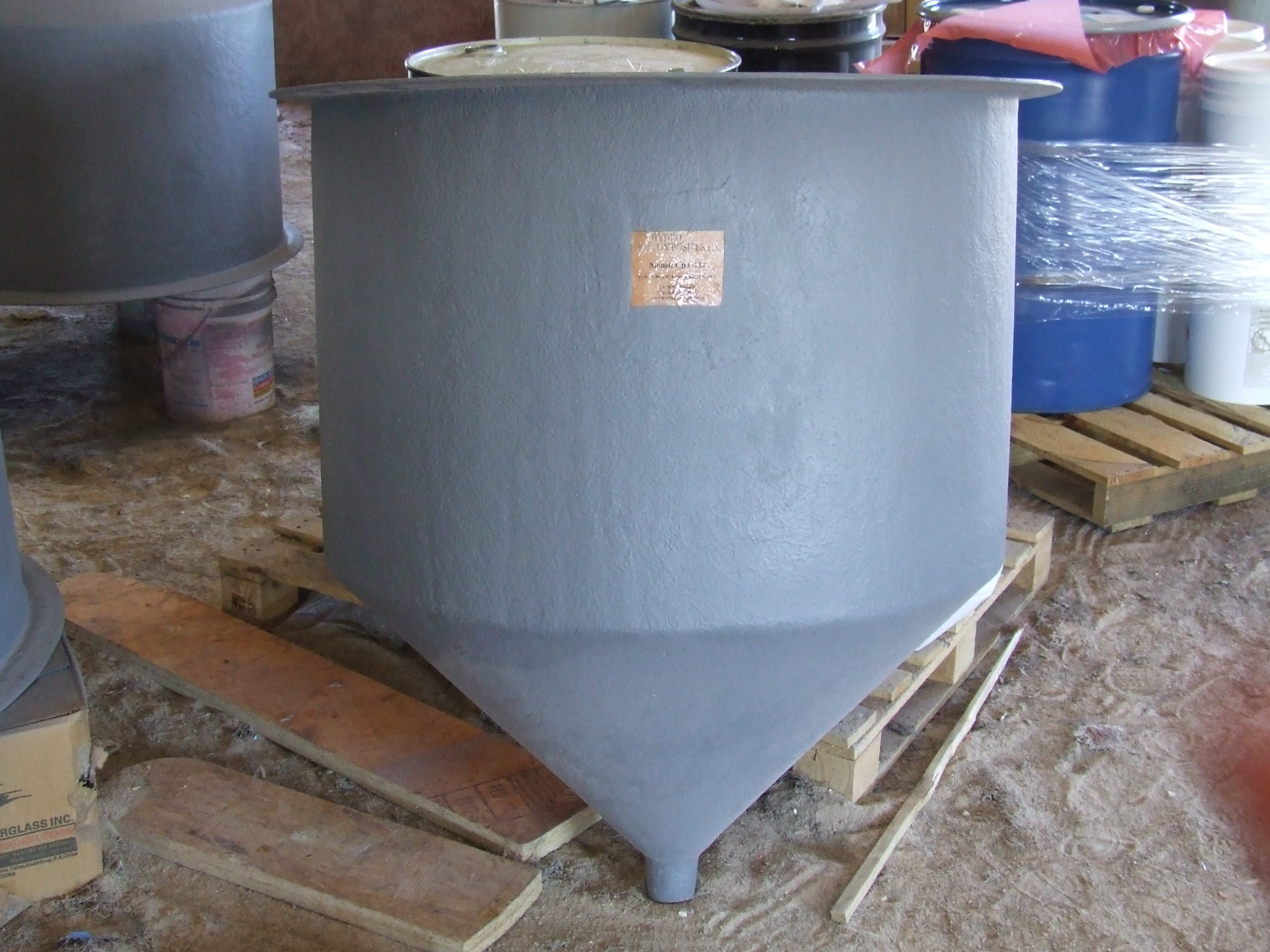 132 gal. Cone Bottom Fiberglass Tank - Hydro Composites, LLC