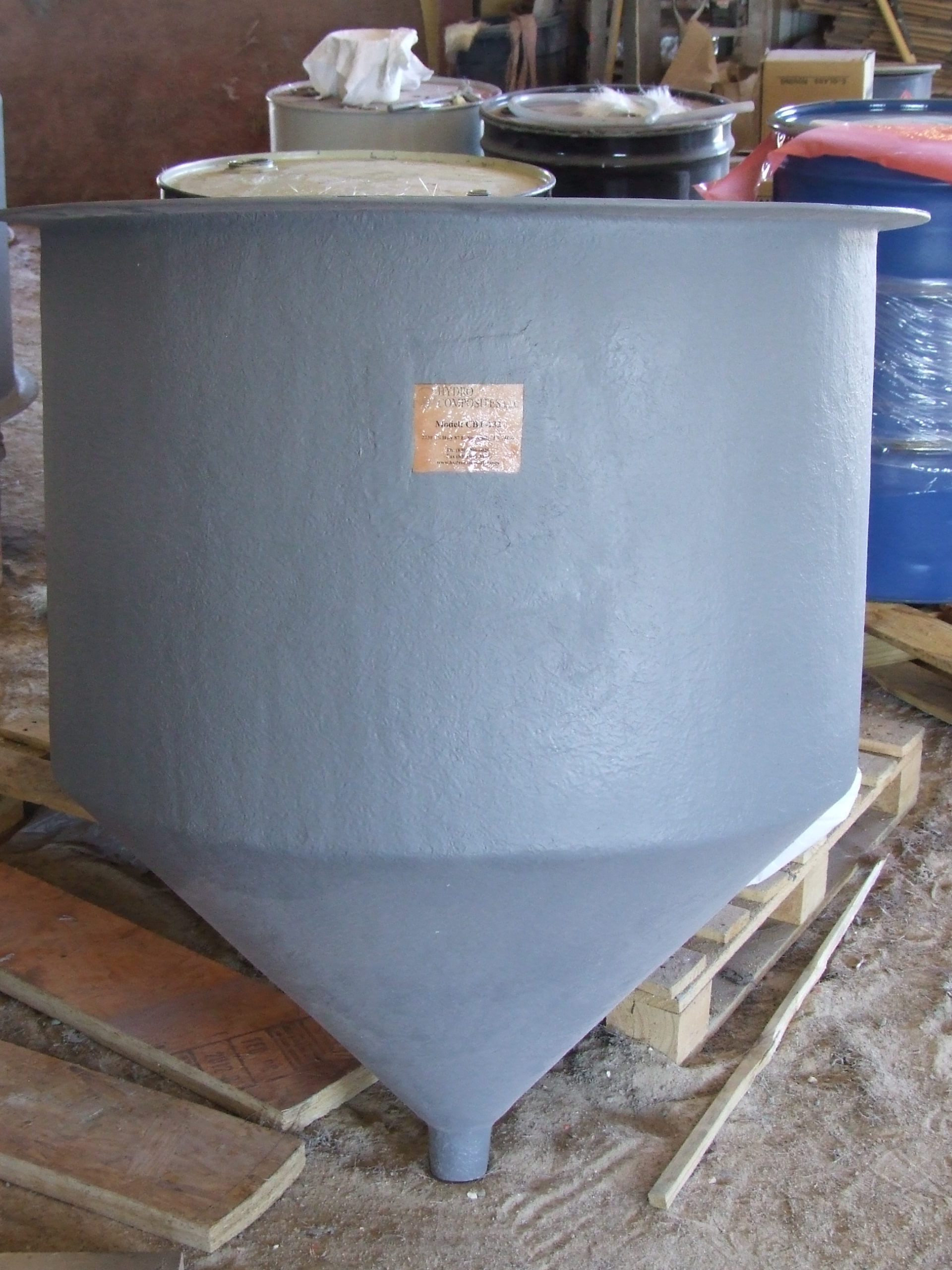 132 gal. Cone Bottom Fiberglass Tank - Hydro Composites, LLC