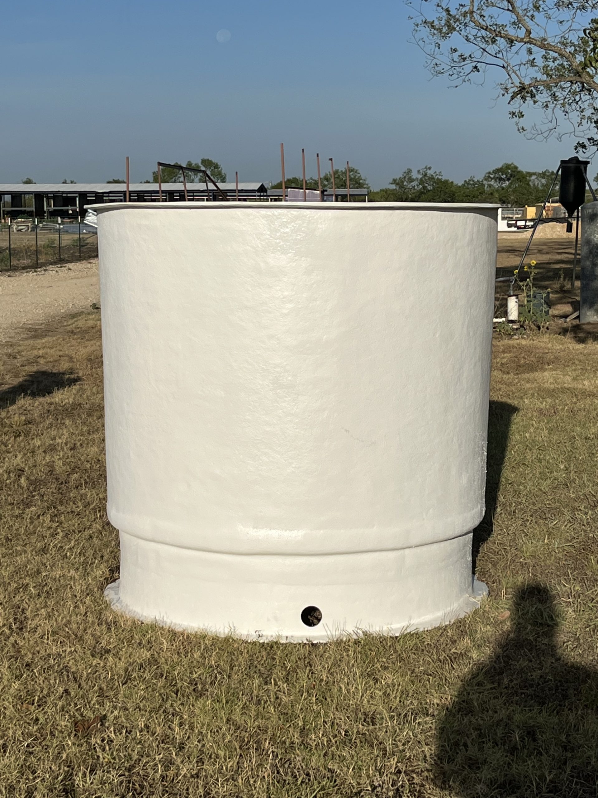 FRT-570.BS Round Tank w flat bottom On Sale - Hydro Composites, LLC